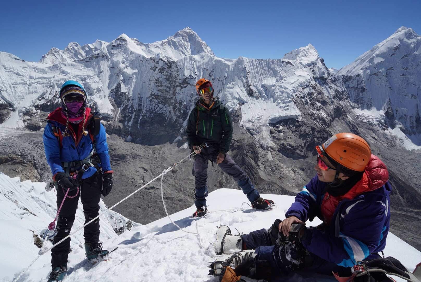 Island Peak Summit - Pattale Village